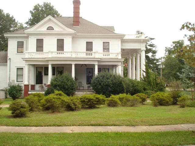 1908 Classical Revival - Maxton, NC - Lost in fire! - Old House Dreams