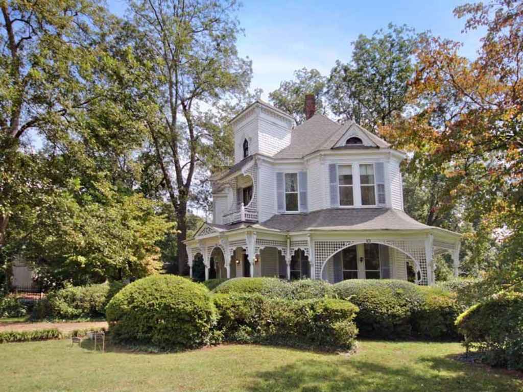 1884 - Madison, GA - Old House Dreams