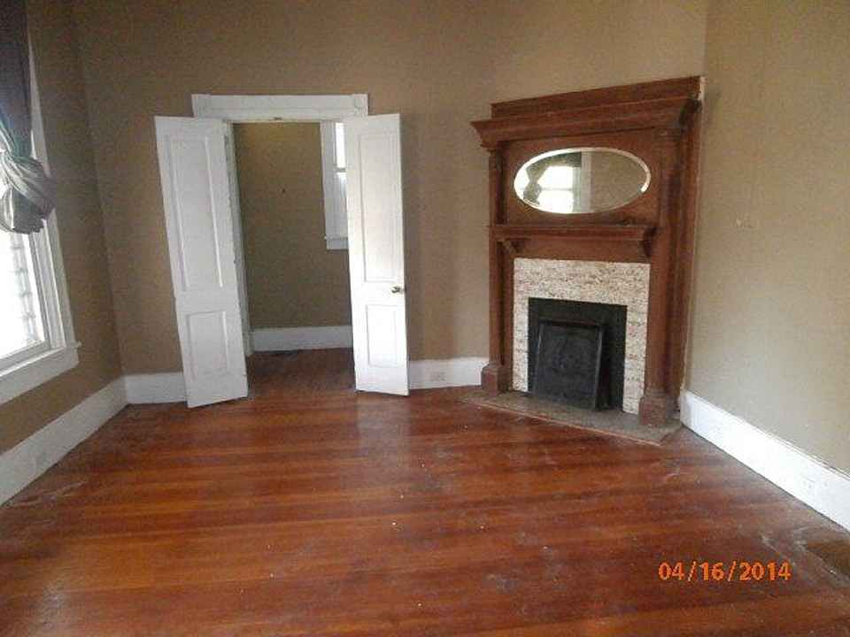 c. 1900 Queen Anne - Cuthbert, GA - Old House Dreams