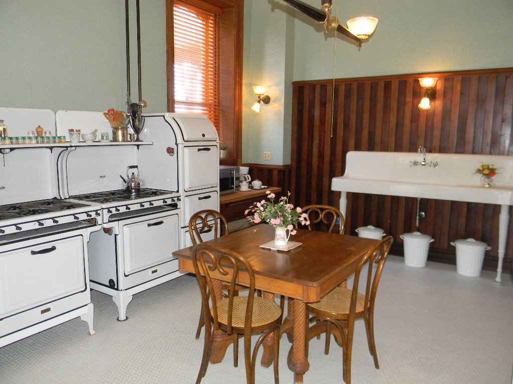 1880 Italianate - Abilene, KS - Old House Dreams