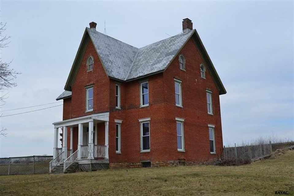 Gothic Revival - Felton, PA - Old House Dreams