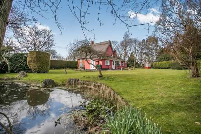 15th Century - Stackyard Green, Monks Eleigh, England - Old House Dreams