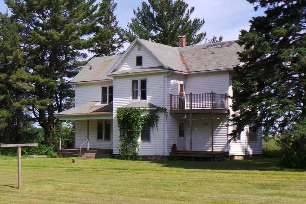 1913 - Athens, WI - Old House Dreams