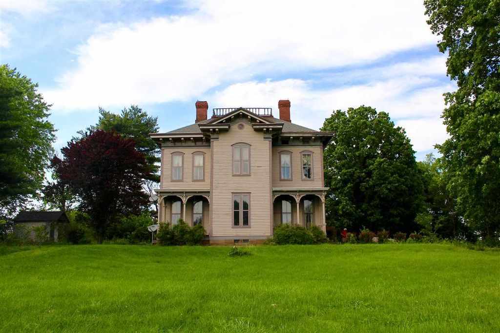 c. 1870 Italianate - Hazleton, IN - Old House Dreams