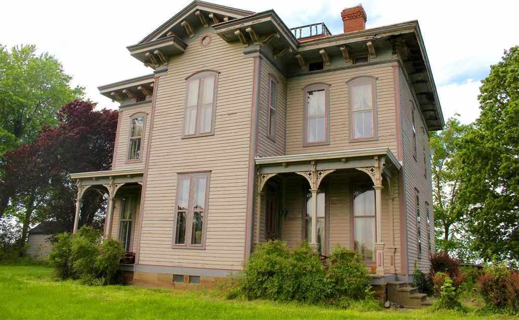 c. 1870 Italianate - Hazleton, IN - Old House Dreams