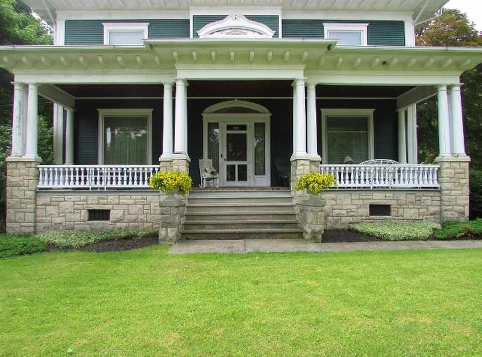 c. 1900 Colonial Revival - Paris, NY - Old House Dreams