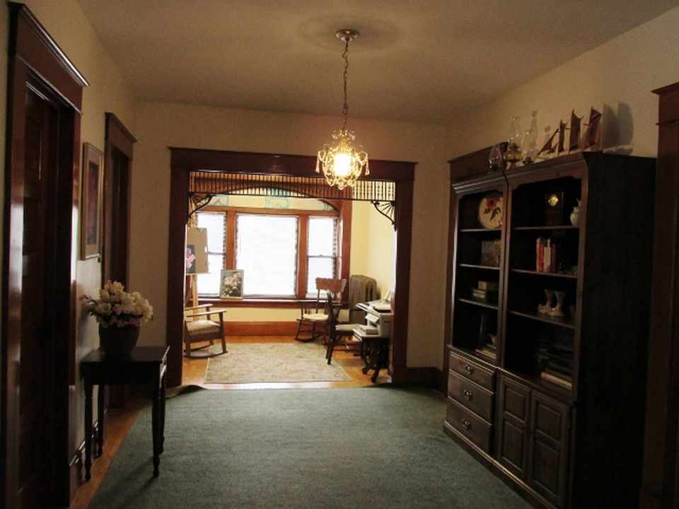 c. 1900 Colonial Revival - Paris, NY - Old House Dreams