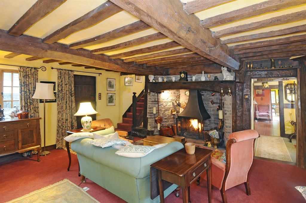 1540 - Clunton, Craven Arms, Shropshire, England - Old House Dreams