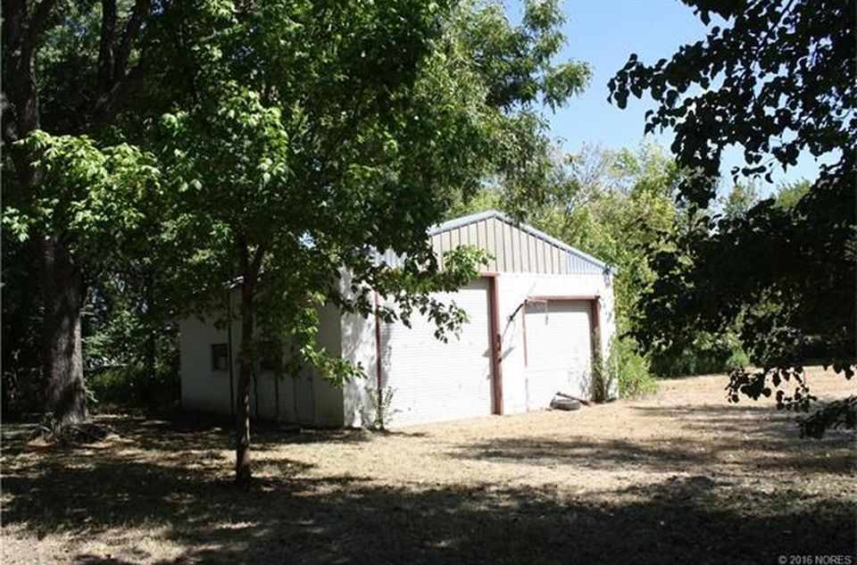 1903 Queen Anne - Roff, OK - Old House Dreams