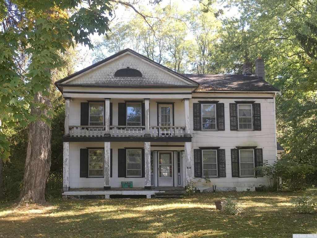 c. 1840 Greek Revival - Hudson, NY - Old House Dreams