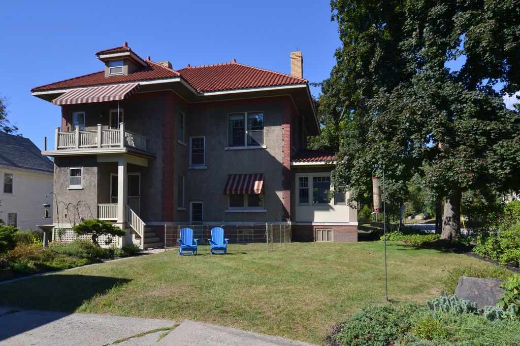 1917 - Rutland, VT - Old House Dreams