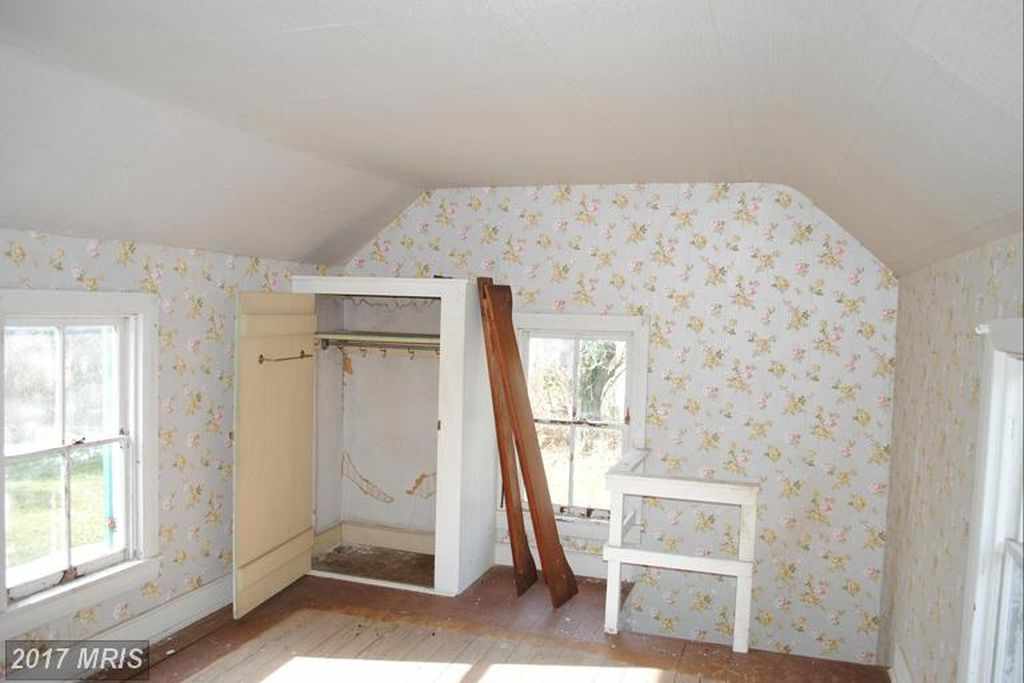 Still Pond, MD - Old House Dreams