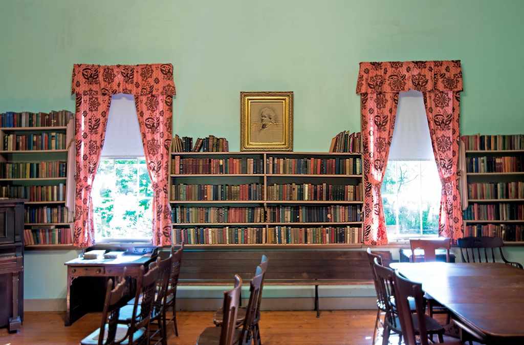 1874 Reading Room - Madison, CT - Old House Dreams