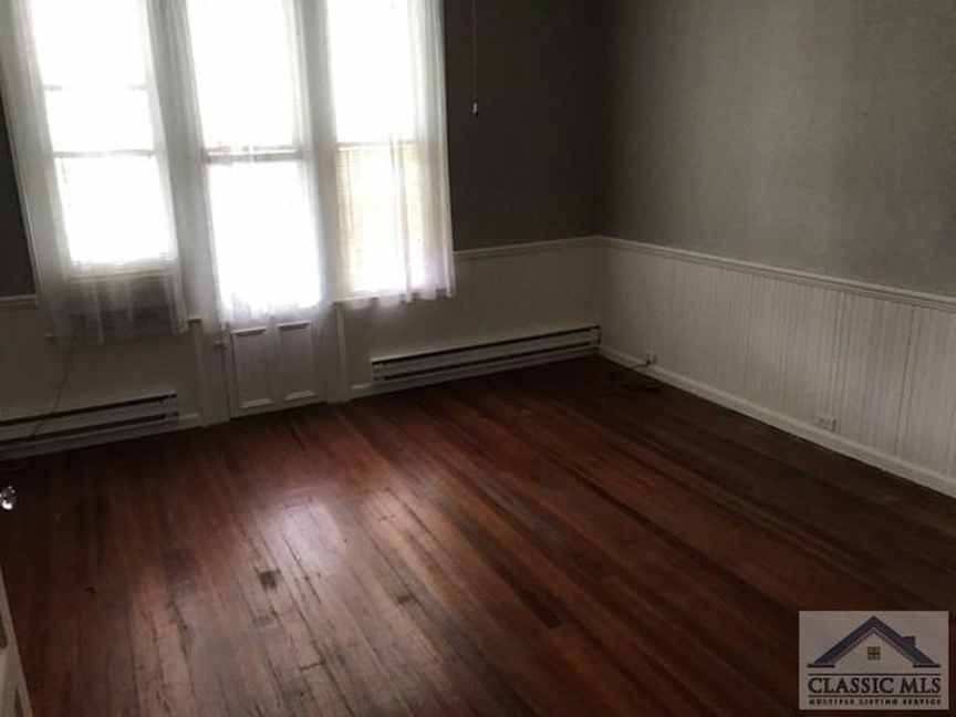 Commerce, GA - Old House Dreams