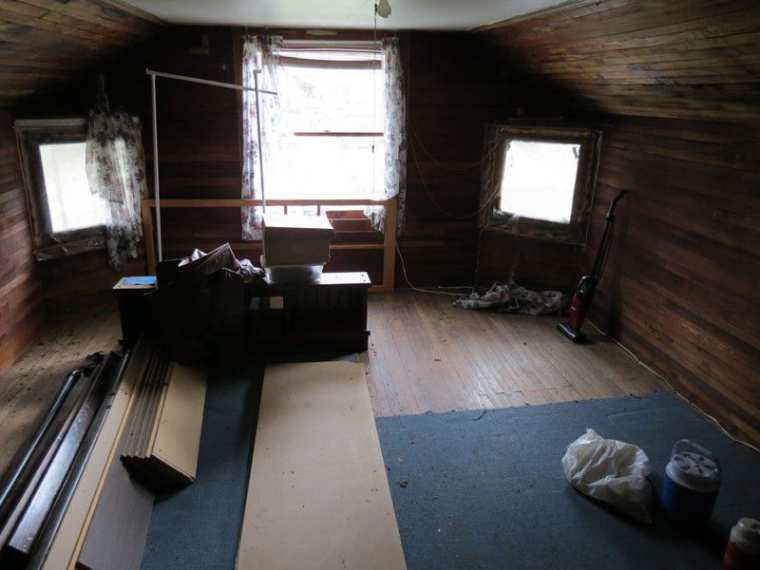 c. 1900 - Chloe, WV - Old House Dreams