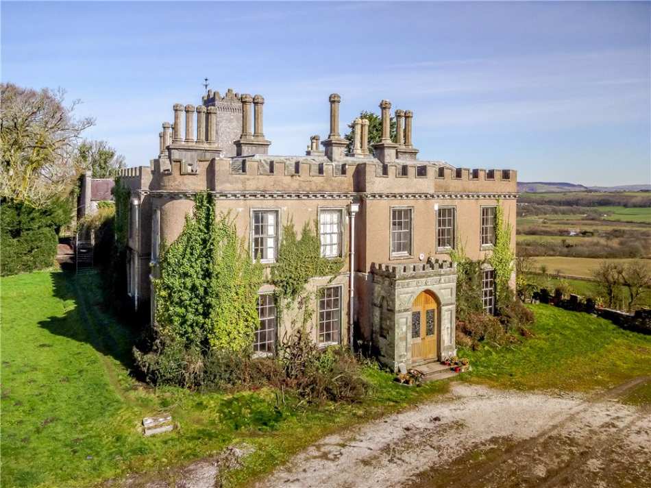 18th Century - Penllyn Castle - Wales - Old House Dreams