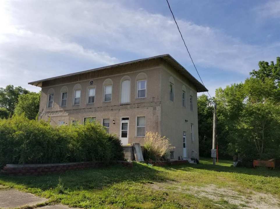 1900 Hotel/Masonic Lodge - Blanchard, IA - Old House Dreams