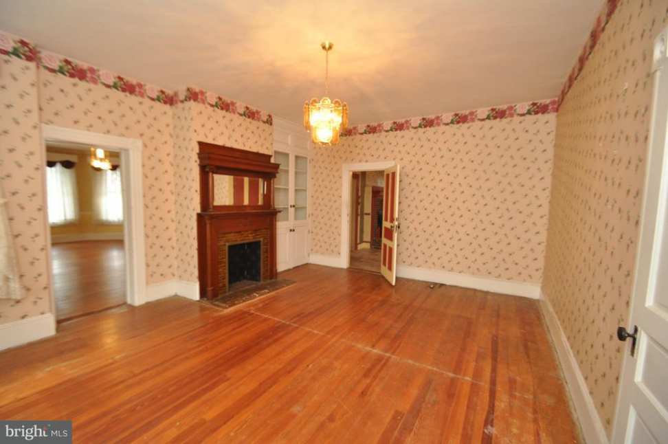 New Windsor, MD - Old House Dreams