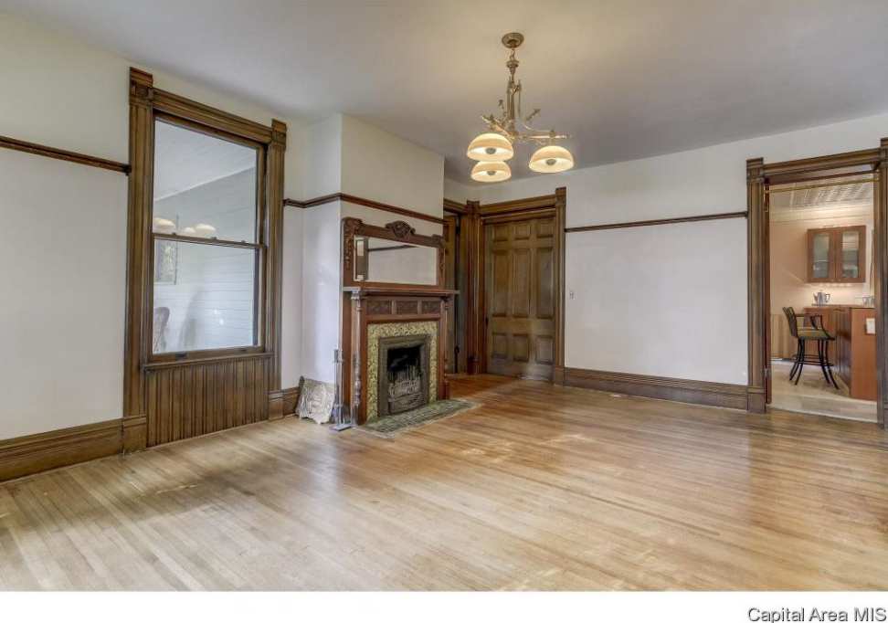 1891 Queen Anne - Springfield, IL - Old House Dreams