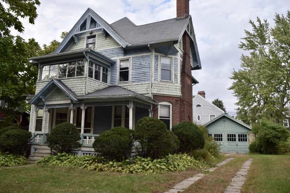 1890 Queen Anne - Springfield, MA - Old House Dreams