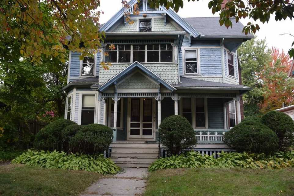 1890 Queen Anne - Springfield, MA - Old House Dreams