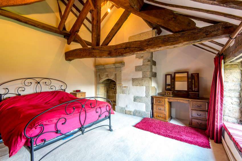 1664 - Norland, West Yorkshire, England - Old House Dreams