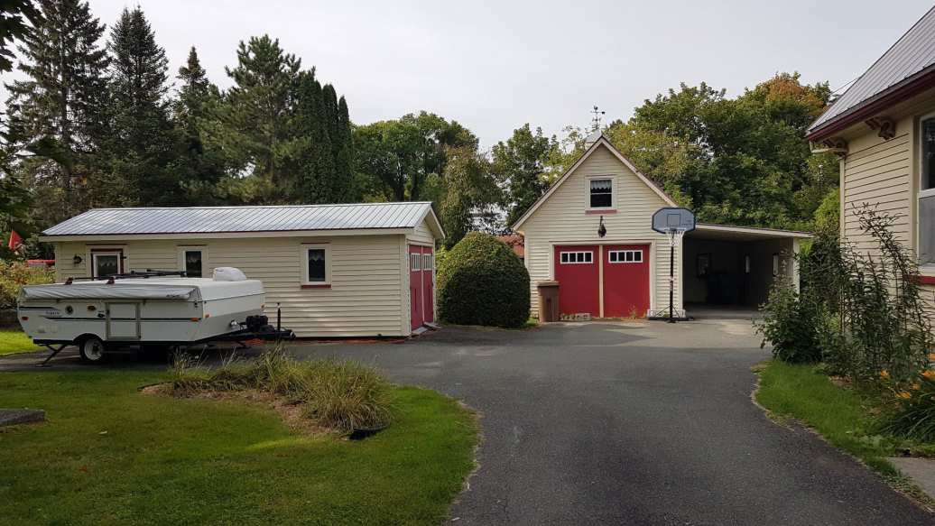 1896 - Danville, Quebec - Old House Dreams