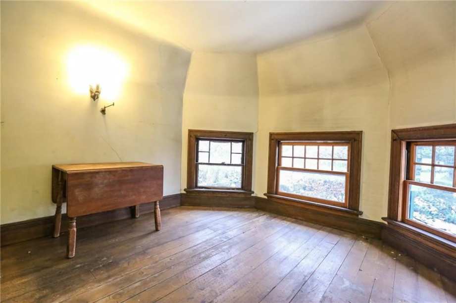 1890 - Rochester, NY - Old House Dreams