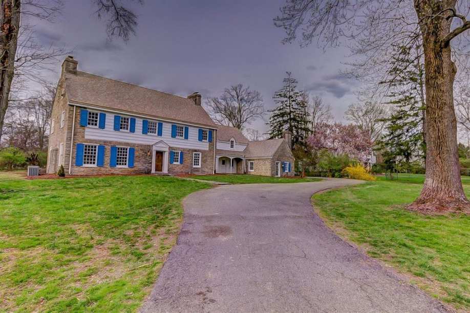 1939 Colonial Revival - Cincinnati, OH - Old House Dreams