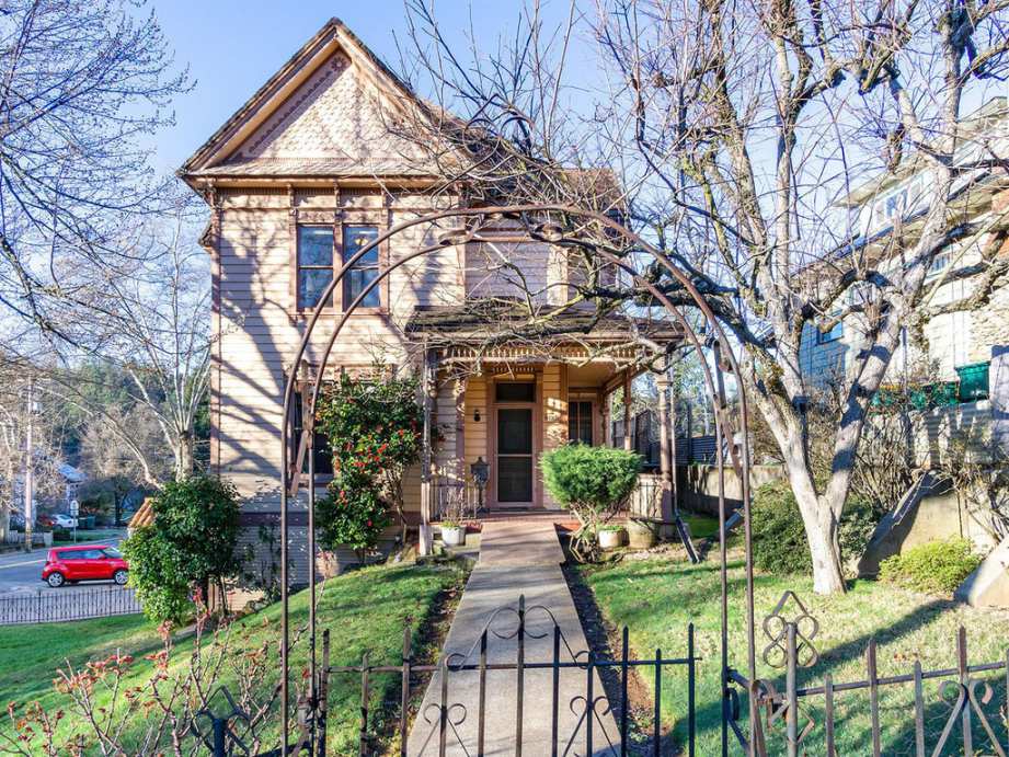 1896 Queen Anne - Placerville, CA - Old House Dreams