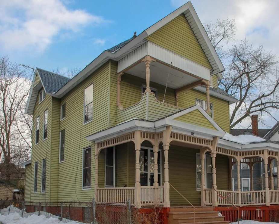 1906 Queen Anne - Springfield, MA - Old House Dreams