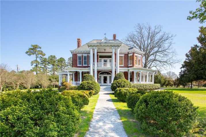 1910 Classical Revival - Crewe, VA - Old House Dreams