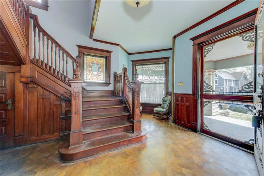 1890 - Frankfort, IN (George F. Barber) - Old House Dreams