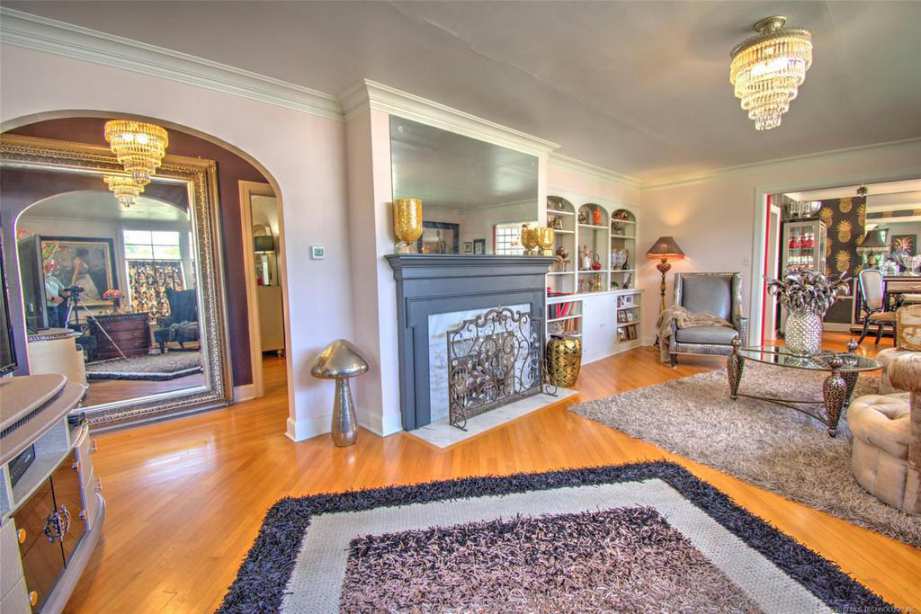 1935 Modernistic - Muskogee, OK - Old House Dreams