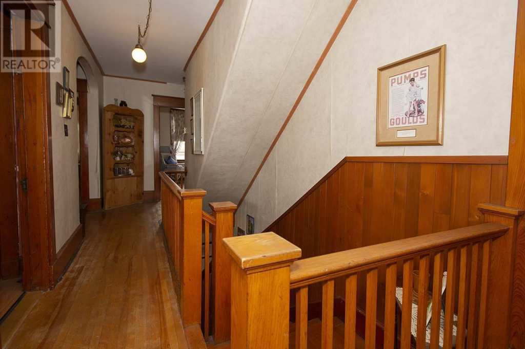 1913 - Amherst, Nova Scotia - Old House Dreams