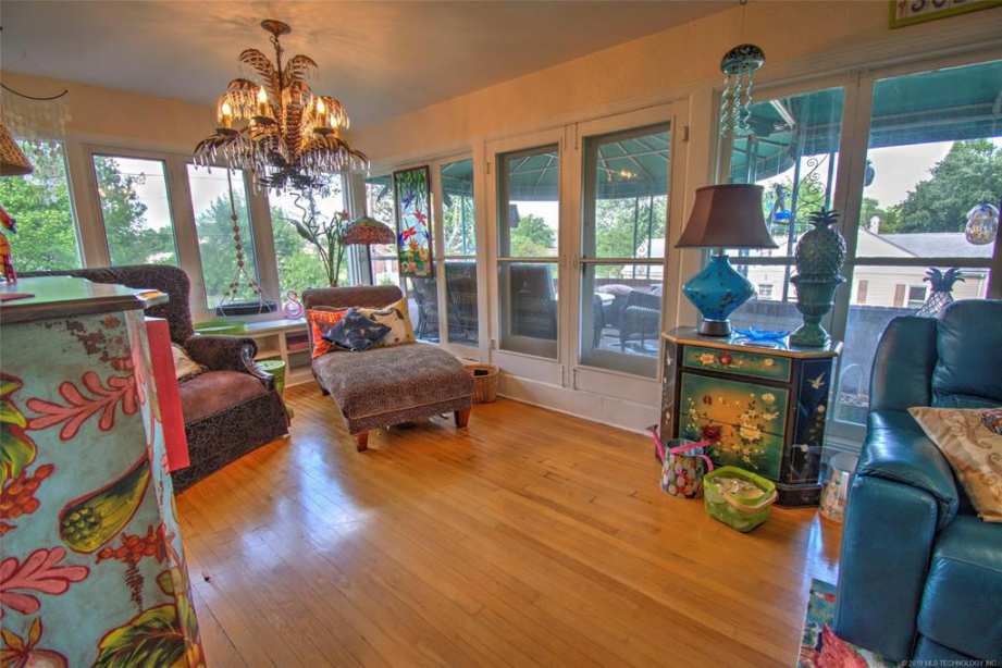 1935 Modernistic - Muskogee, OK - Old House Dreams