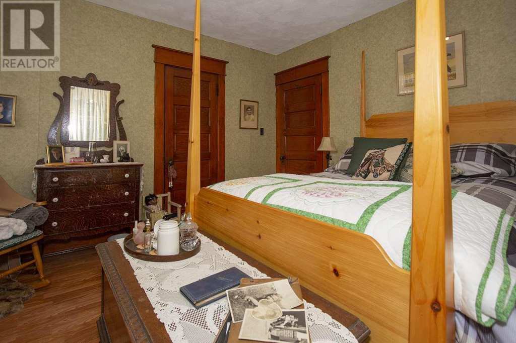 1913 - Amherst, Nova Scotia - Old House Dreams