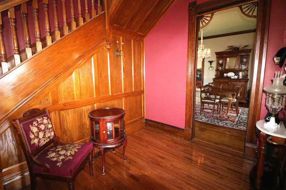 1892 Queen Anne - Reedsburg, WI - Old House Dreams