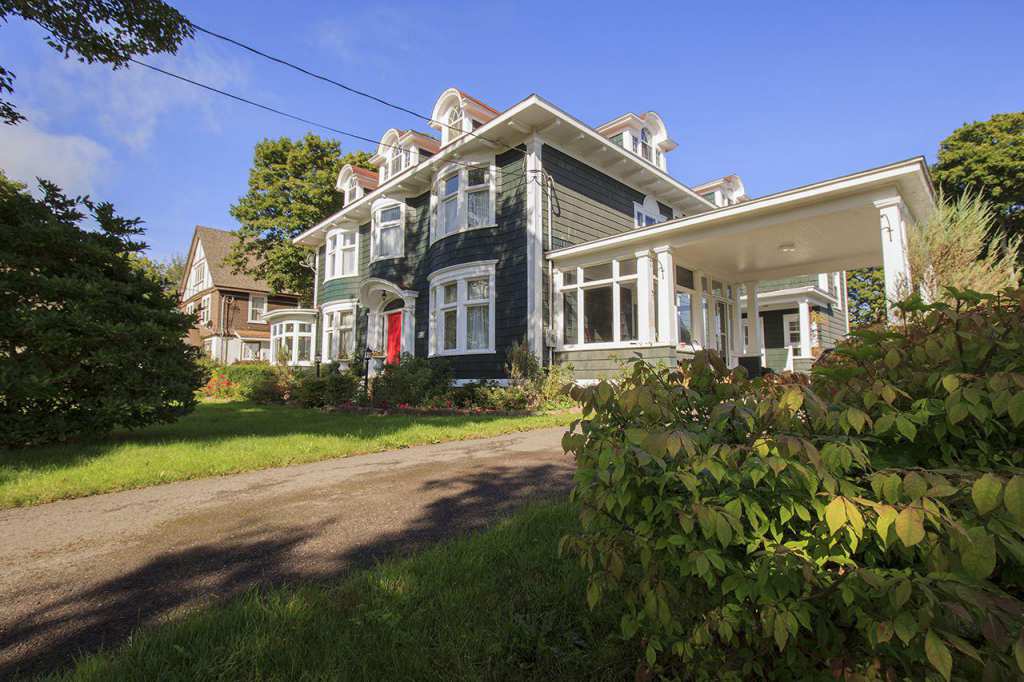 1905 Colonial Revival - Amherst, Nova Scotia - Old House Dreams
