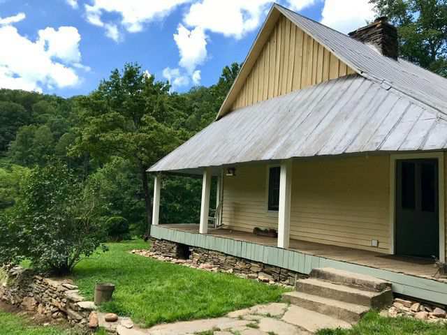 c. 1890 - Bryson City, NC - Old House Dreams
