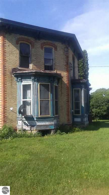 1876 Octagon - Elwell, MI - Old House Dreams