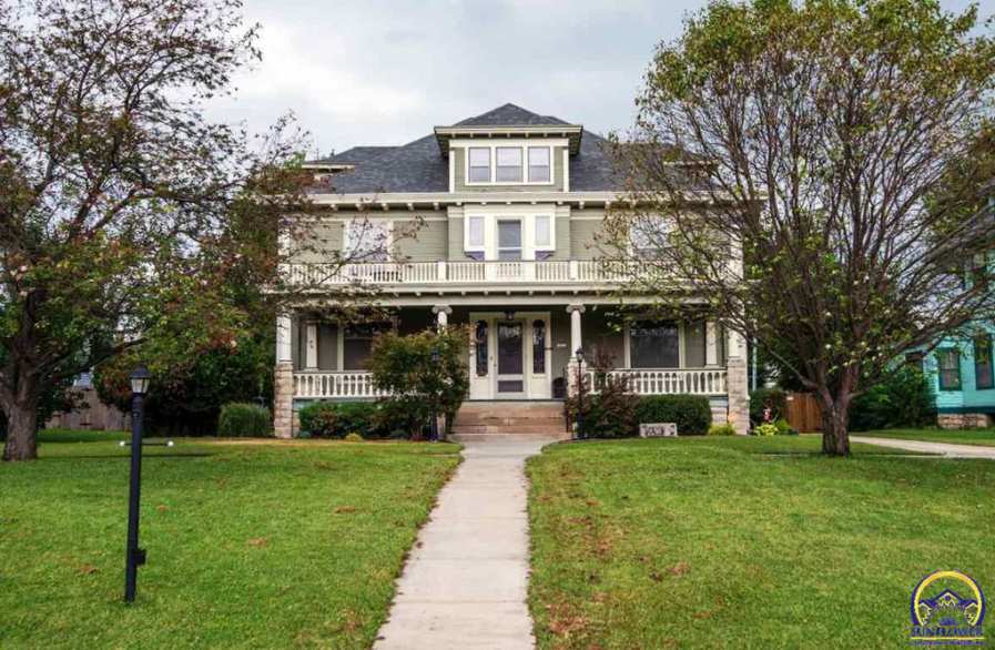 1910 Colonial Revival - Topeka, KS - Old House Dreams