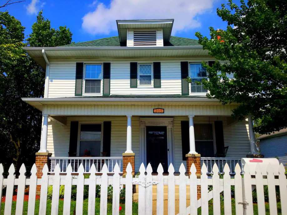 1900 Colonial Revival - Mexico, MO - Old House Dreams