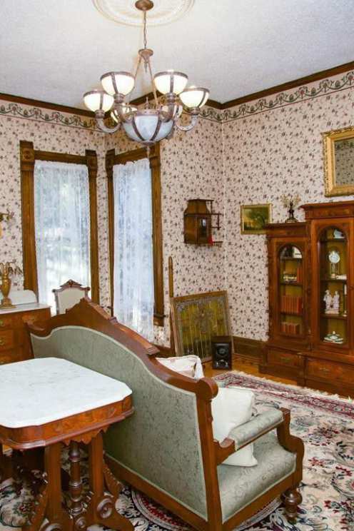 1897 Queen Anne - Springfield, MA - Old House Dreams