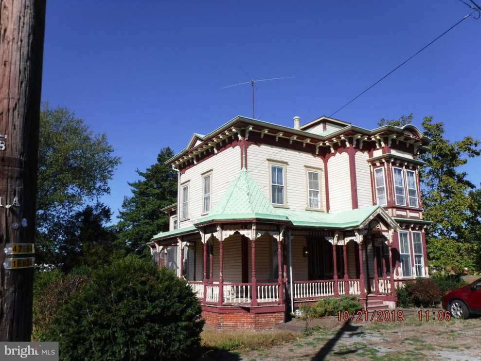 c. 1870 Italianate in Felton, DE - Old House Dreams