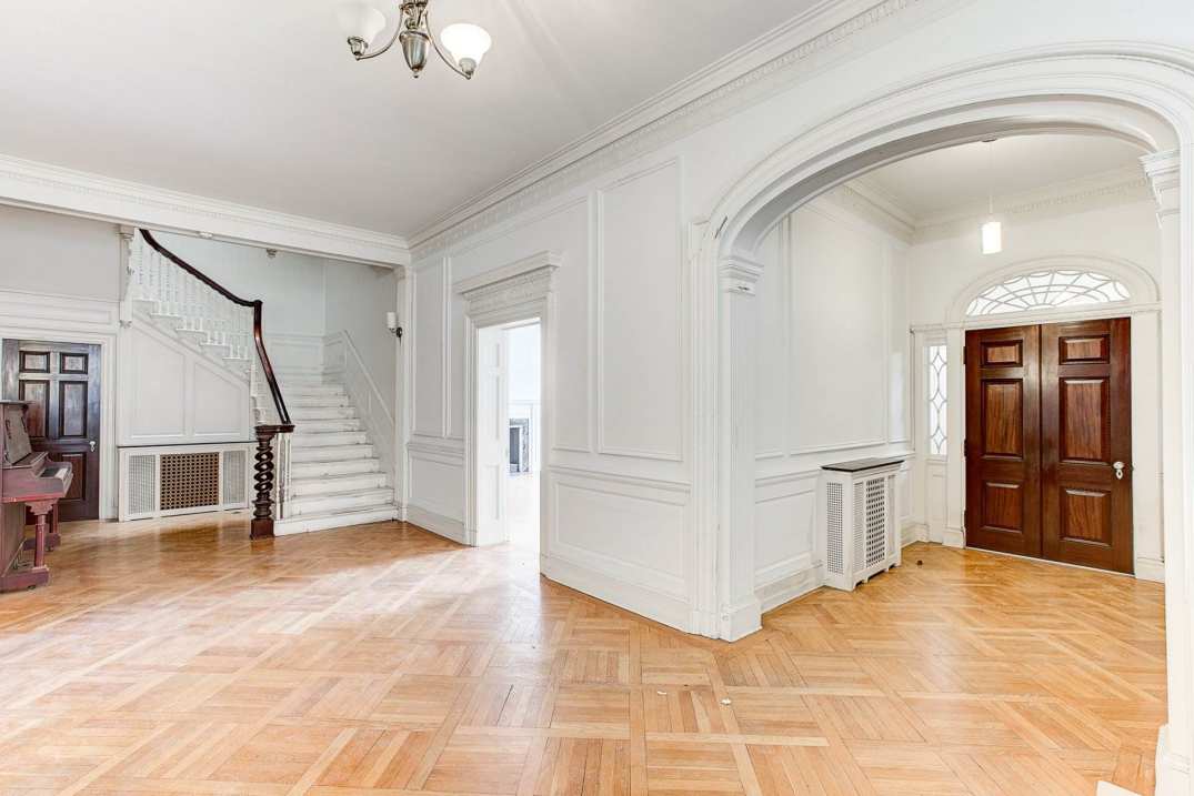 1910 Colonial Revival in Montreal, Quebec - Old House Dreams