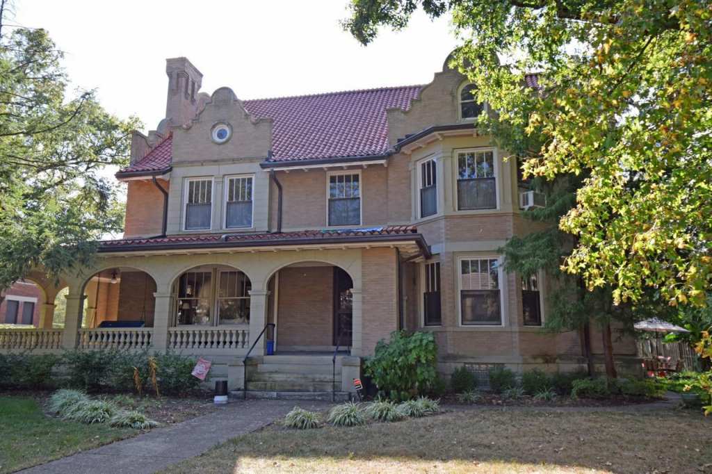 1906 Mission Revival in Cincinnati, OH - Old House Dreams