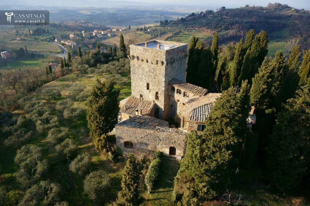 18th Century with Medieval Towers in Tuscany, Italy - Old House Dreams