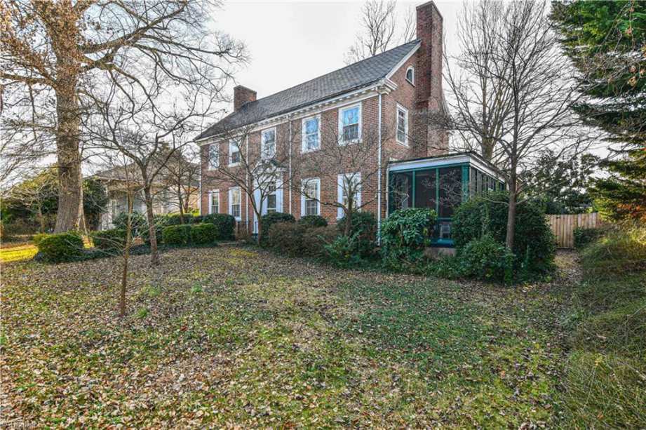1926 Colonial Revival in High Point, NC - Old House Dreams