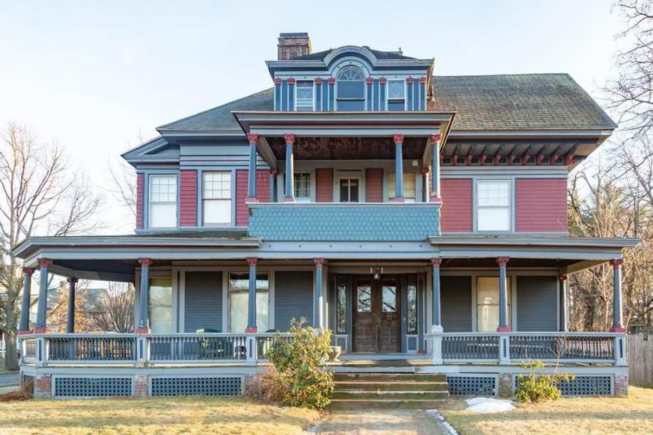 1894 - Springfield, MA - Old House Dreams